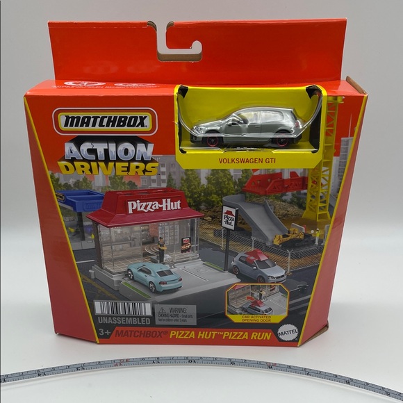 Match | Toys | Matchbox Action Drivers Pizza Hut Set With Silver ...